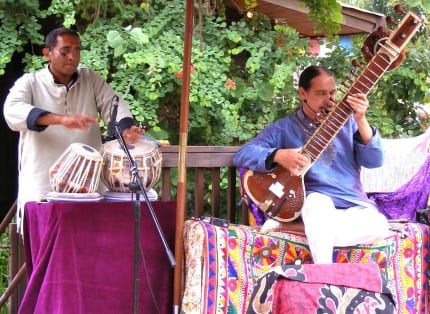 Listen To ‘Carol of the Bells’ By Chakranadi At Disney’s Animal Kingdom ...
