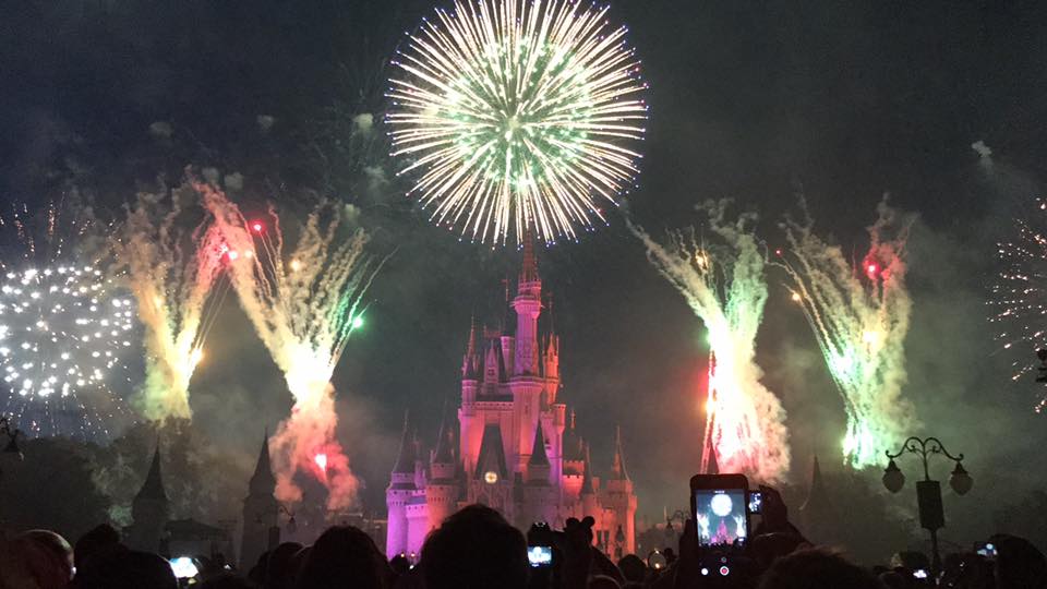 NEW! See the 2017 Celebrate America Fireworks from Disney’s Magic ...