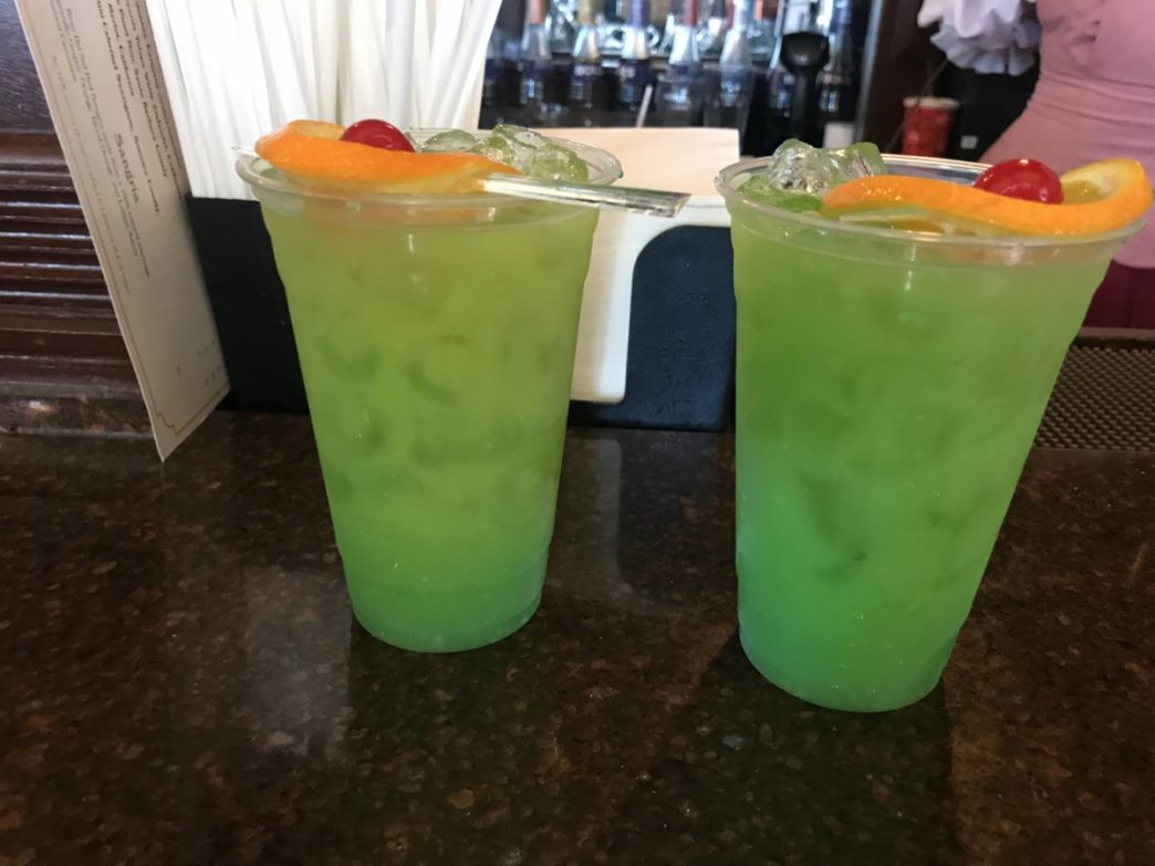 Try a Welsh Dragon from the Rose and Crown Pub, Epcot (recipe included ...