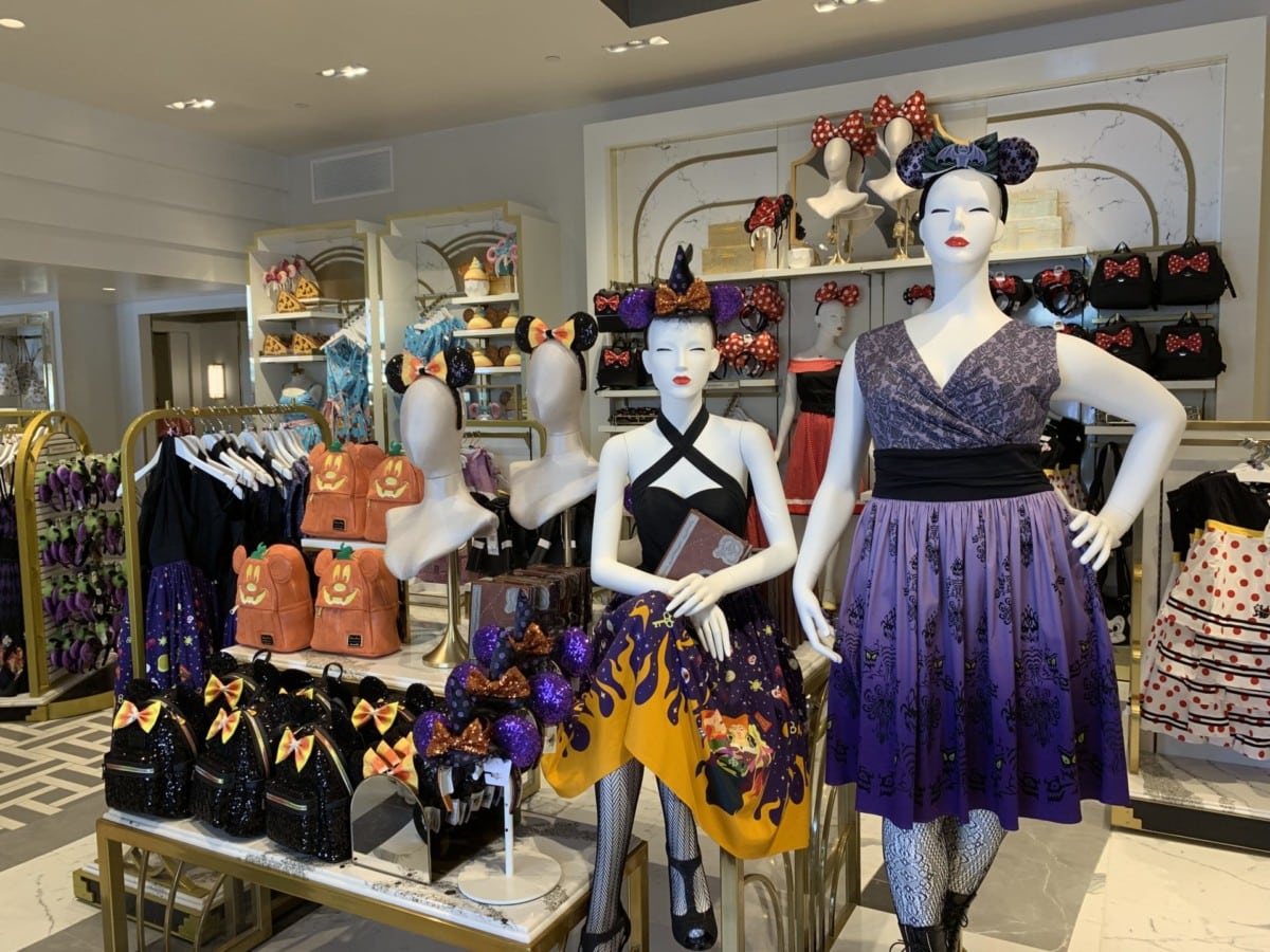 See the Newly Reimagined Legends of Hollywood Store at the Studios! # ...