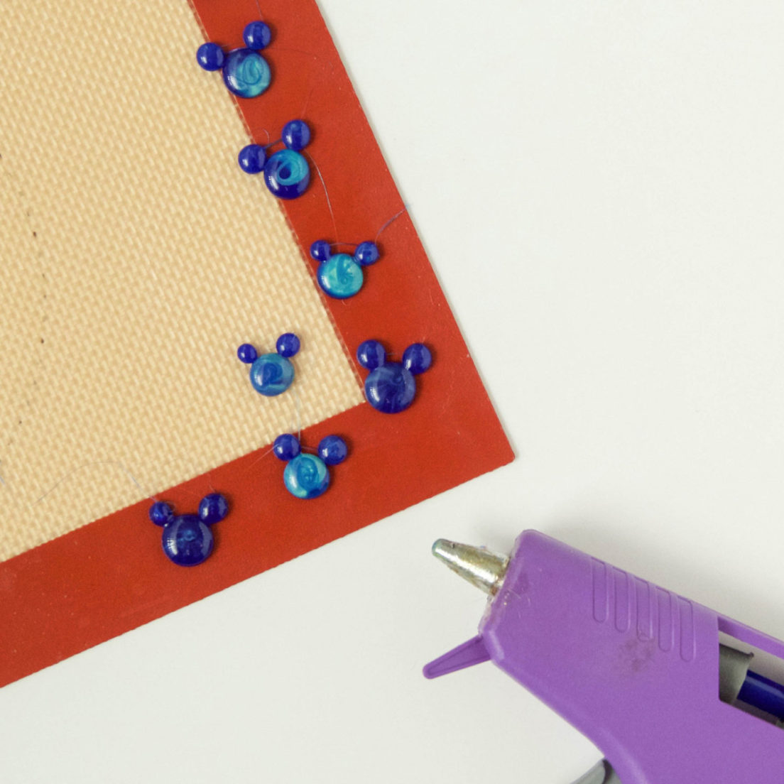 DIY Mickey Mouse Hot Glue Push Pins! | The Main Street Mouse