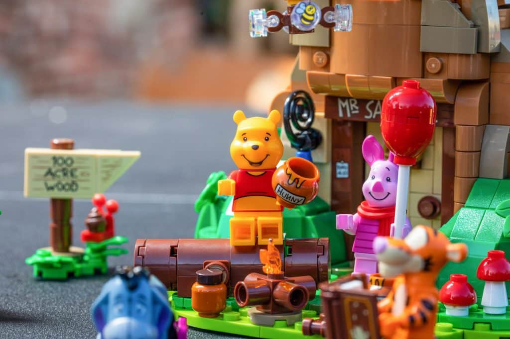 New LEGO Sets Featuring Winnie the Pooh Now Available | The Main Street ...