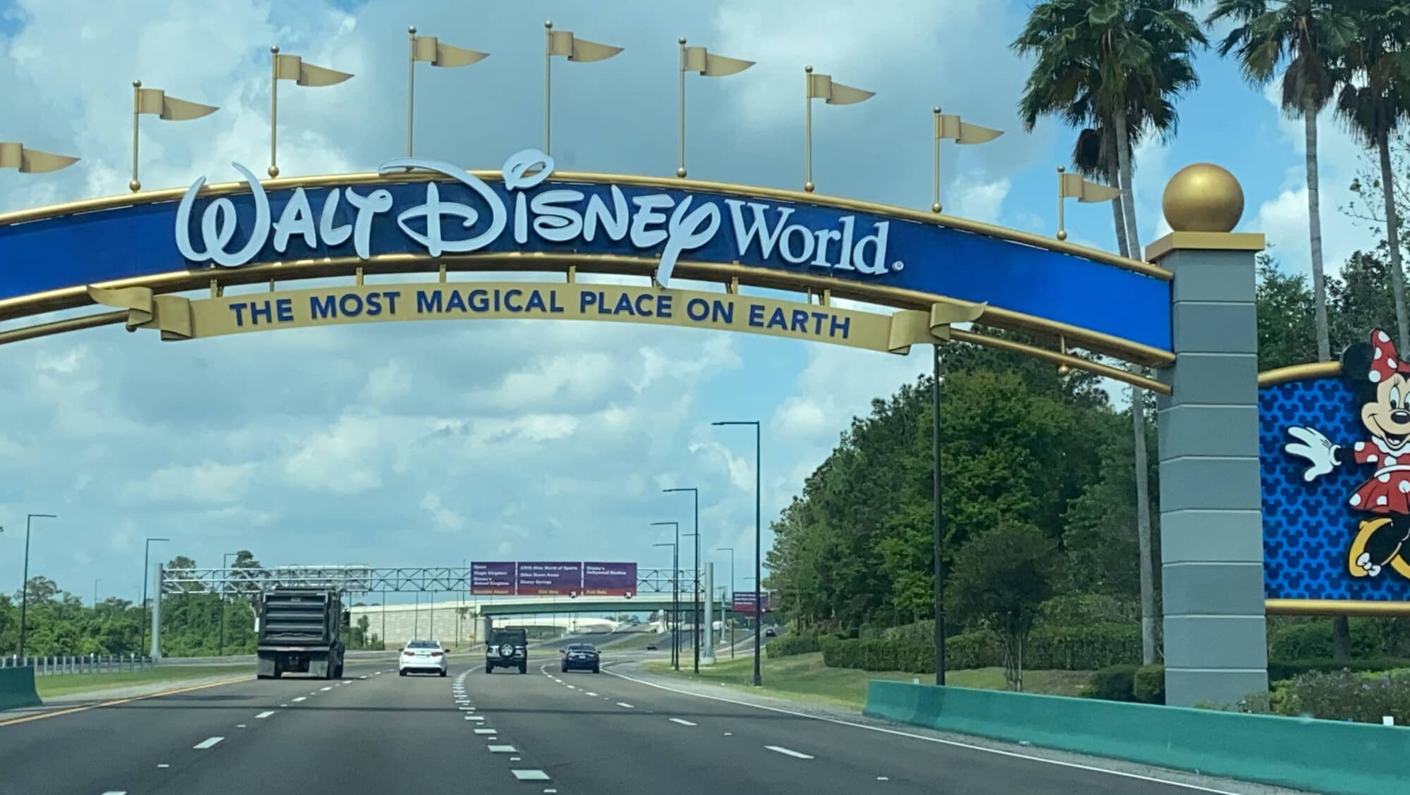 From Purple to Blue! New Updated Signage at Walt Disney World | The ...