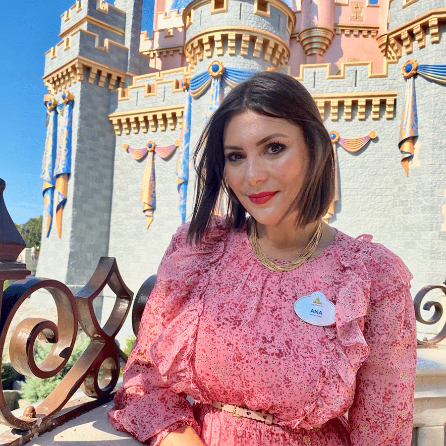 3 Hispanic Cast Members Bringing Magic to Jollywood Nights | The Main ...