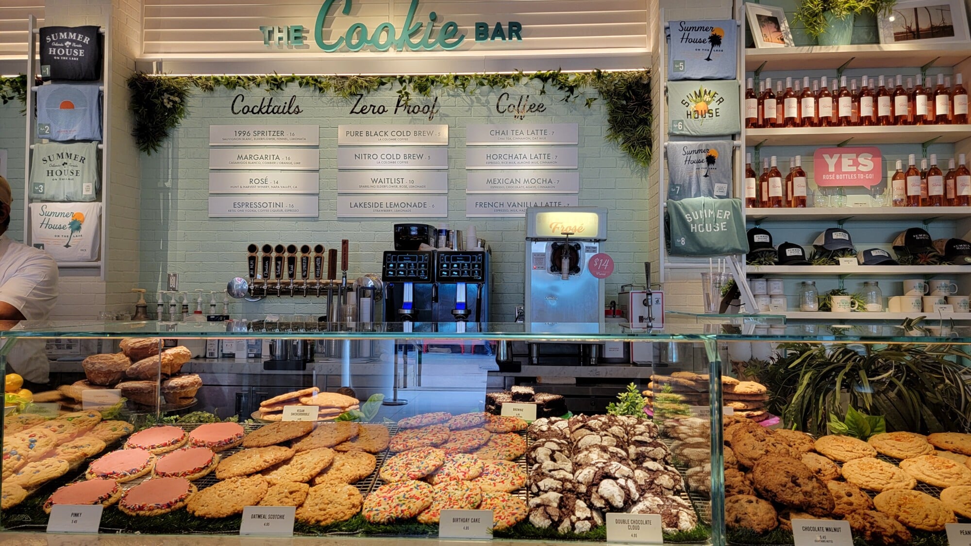 New Cookie Bar at Summer House on the Lake Review | The Main Street Mouse