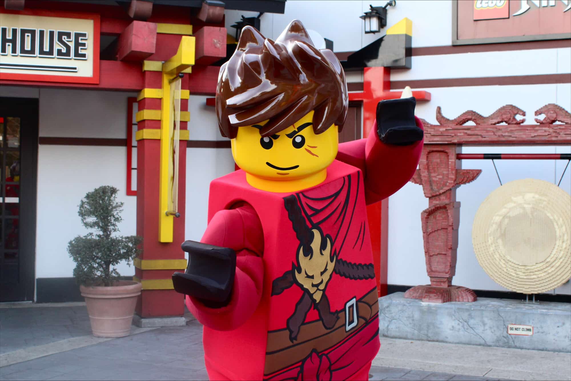 LEGO® NINJAGO® WEEKENDS Welcomes Families | The Main Street Mouse