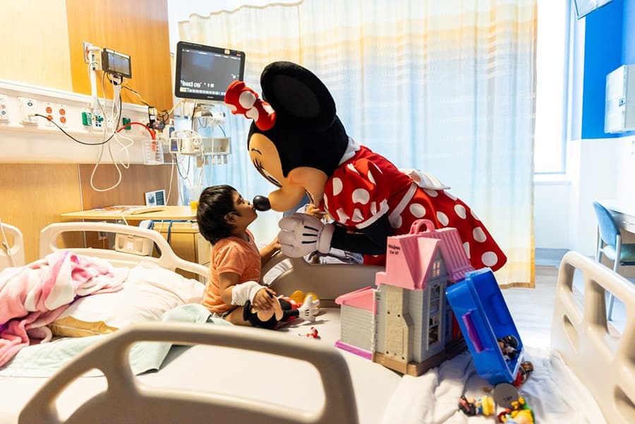 Mickey & Minnie Visit Children’s Hospital of Orange County | The Main ...