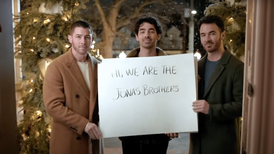 The Jonas Brothers Returning To Disney For A Christmas Movie | The Main ...