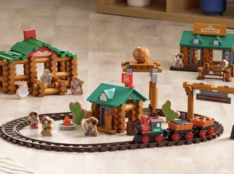 New Disney Lincoln Logs Sets! | The Main Street Mouse