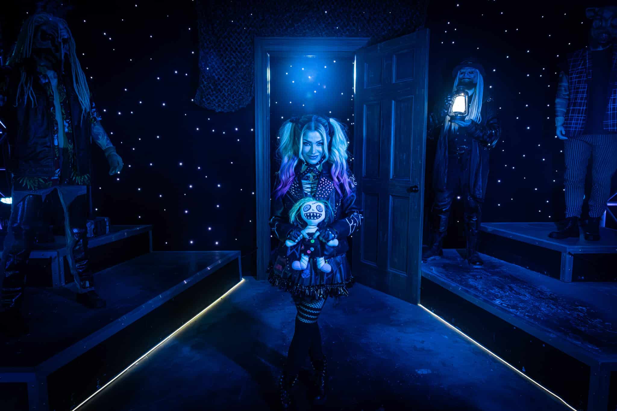 WWE’s Alexa Bliss Makes a Terrifying Appearance Inside “The Horrors of ...