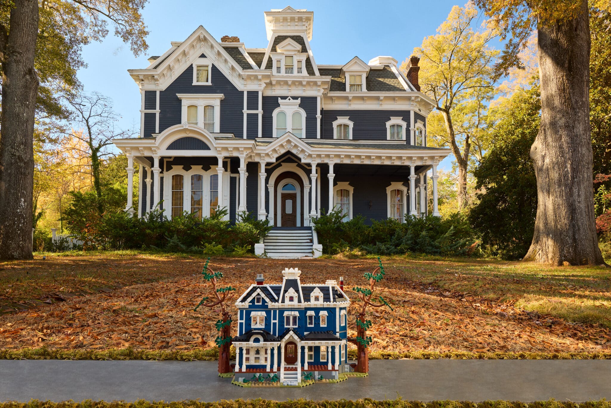 The Creel House LEGO Set Coming in January – Stranger Things 5 | The ...