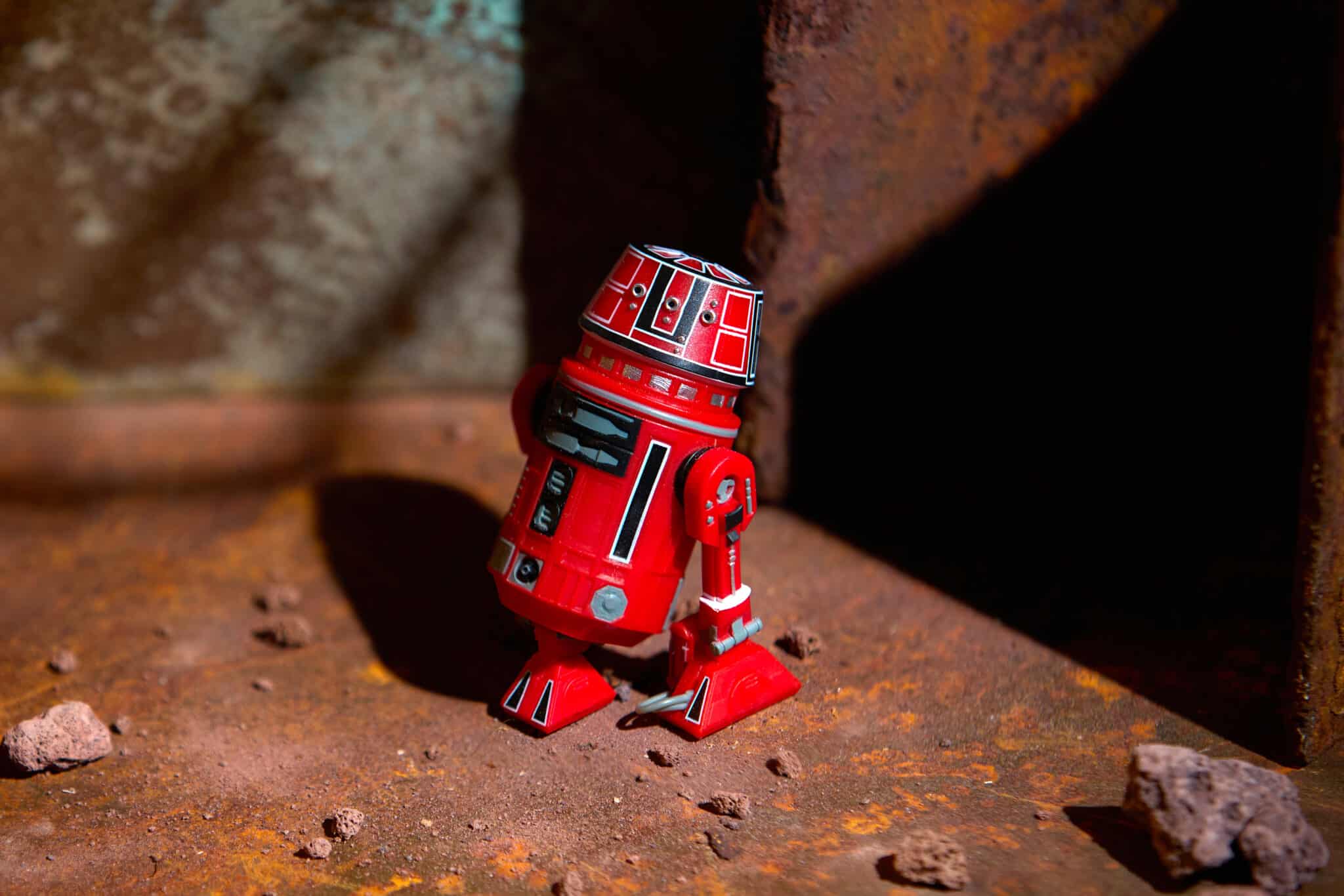 Droid Factory Friday Is Coming Thanks to Disney Store and Disney Parks ...